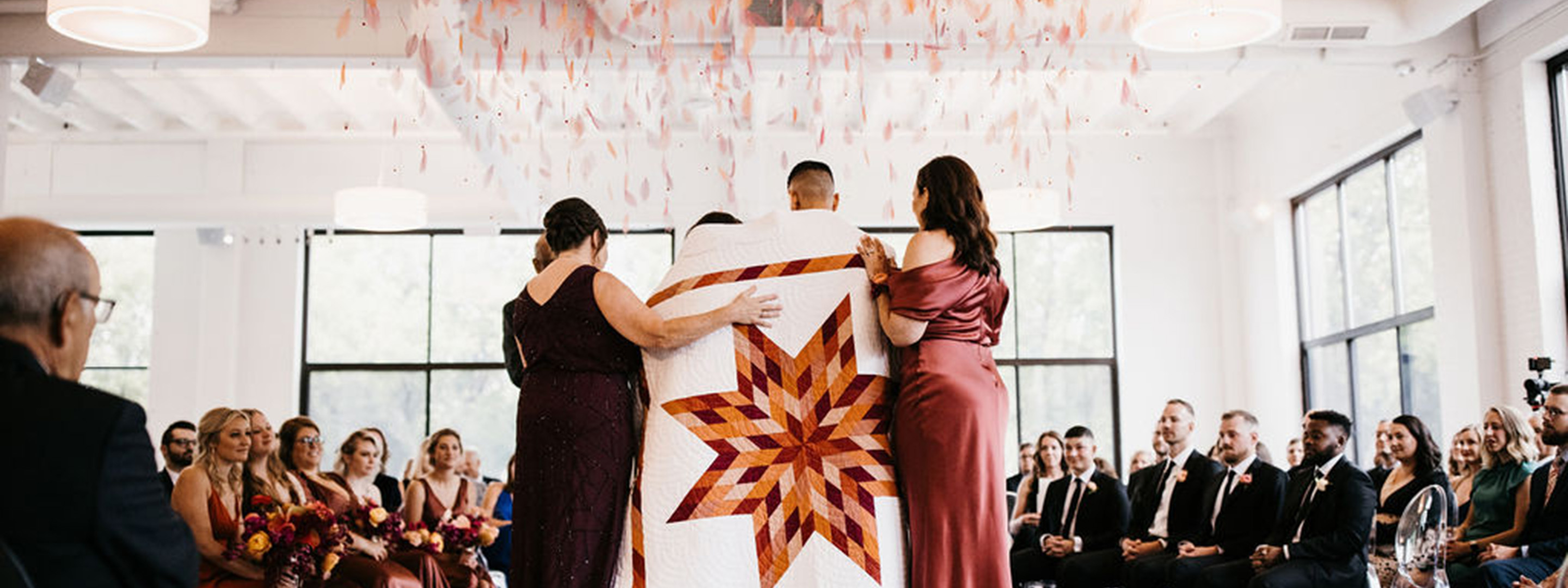 Minneapolis Wedding Melds Traditions at Urban Daisy | Minnesota Bride