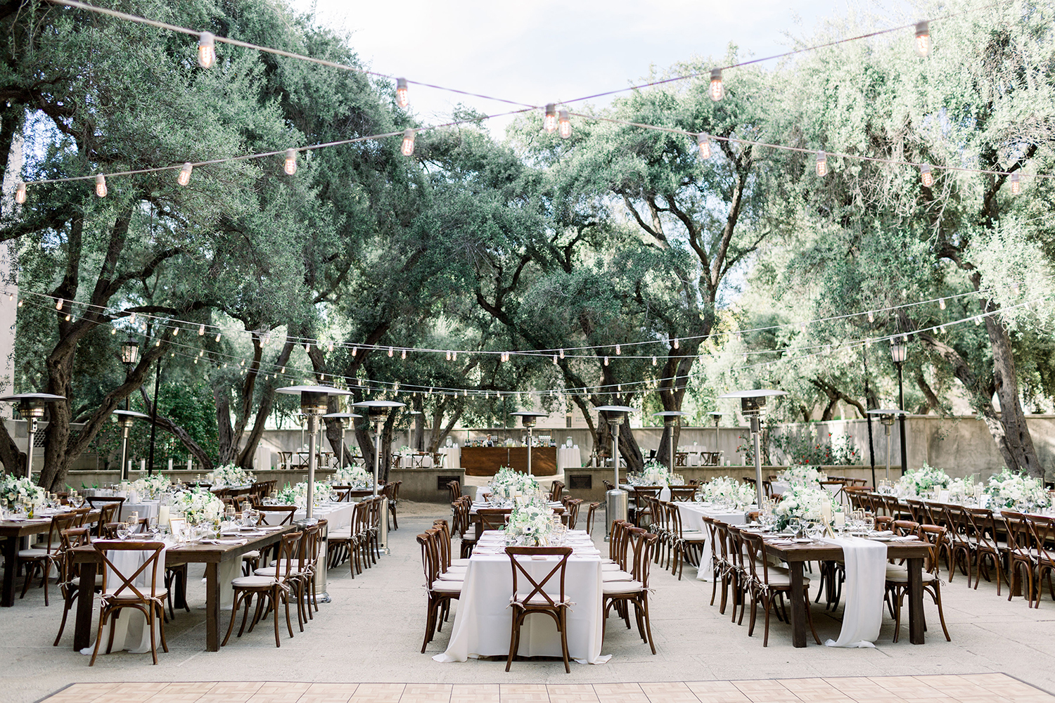 Simple Romance: A Rustic, Elegant Wedding Celebration In The Dabney ...