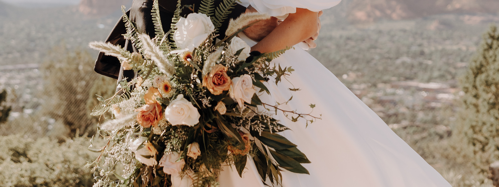 7 Fall Wedding Bouquets Offer Bold Takes on Autumnal Style | Arizona Bride