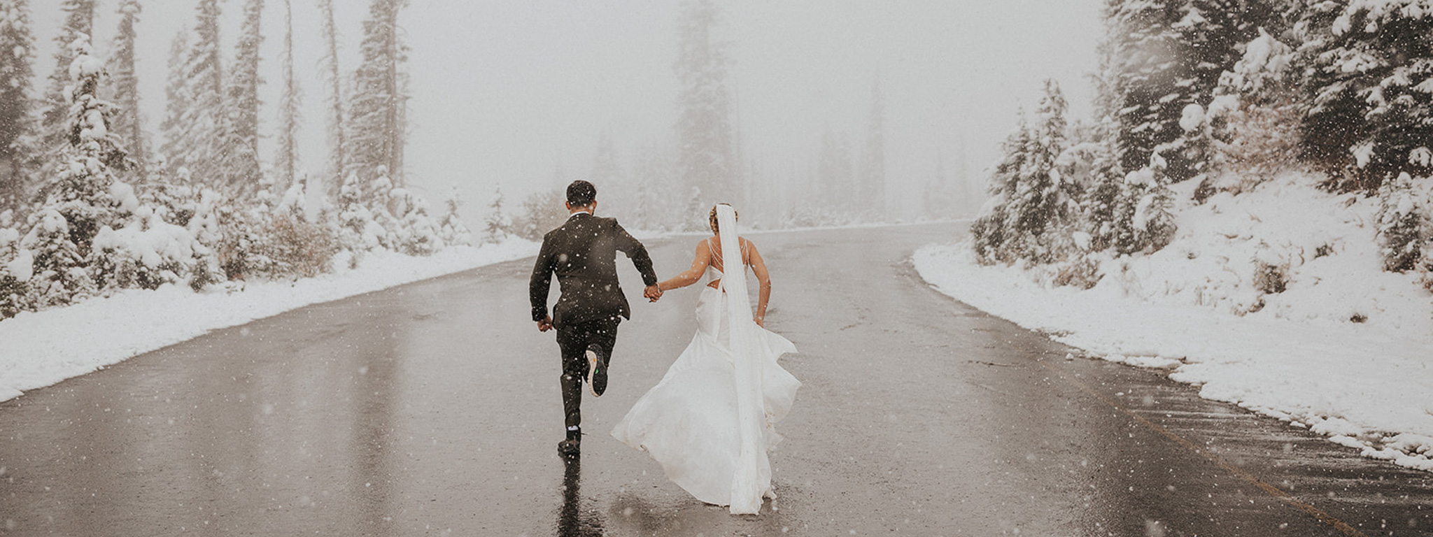 Beautiful Blizzard Wedding at Mount Rainier National Park | Washington Wedding Day