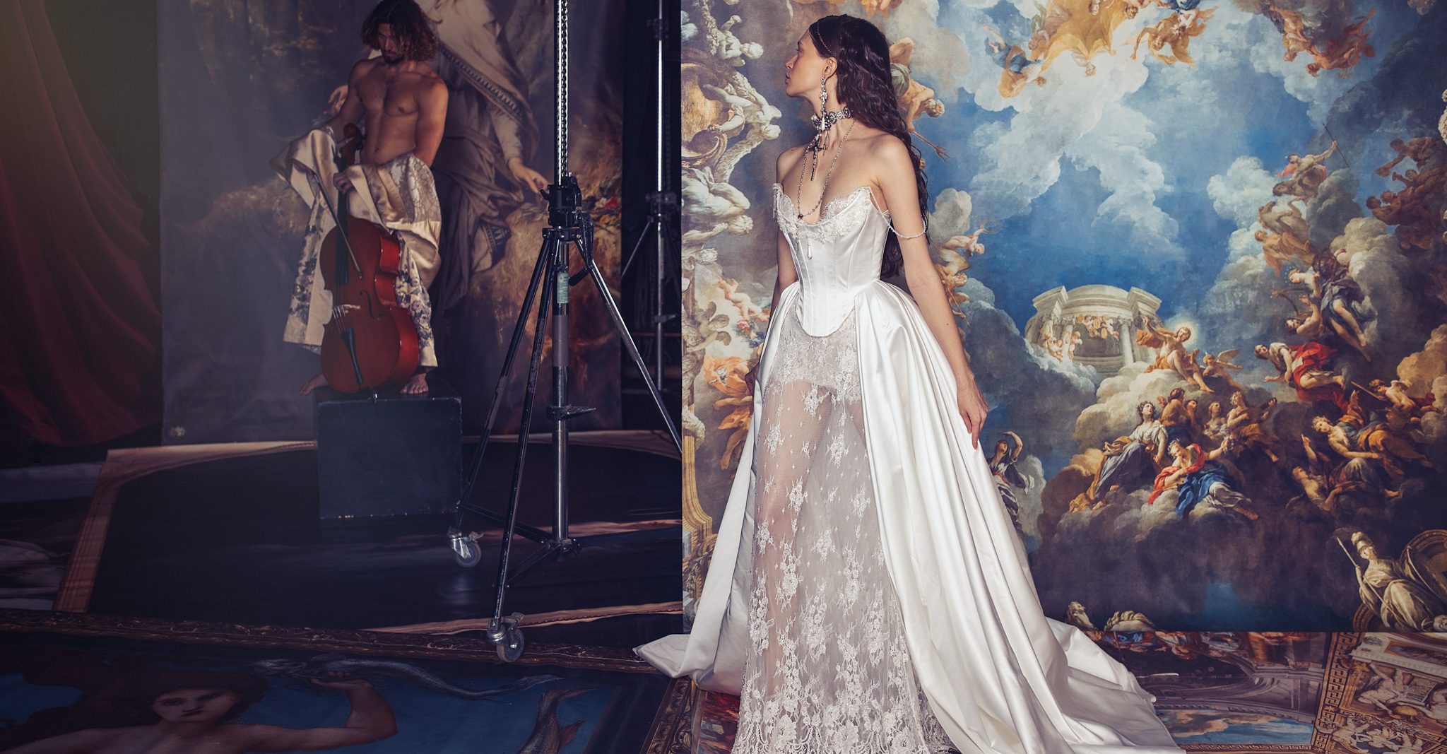 Six Scene Setting Trends Straight Off the Runway Create Awe-Inspiring ...