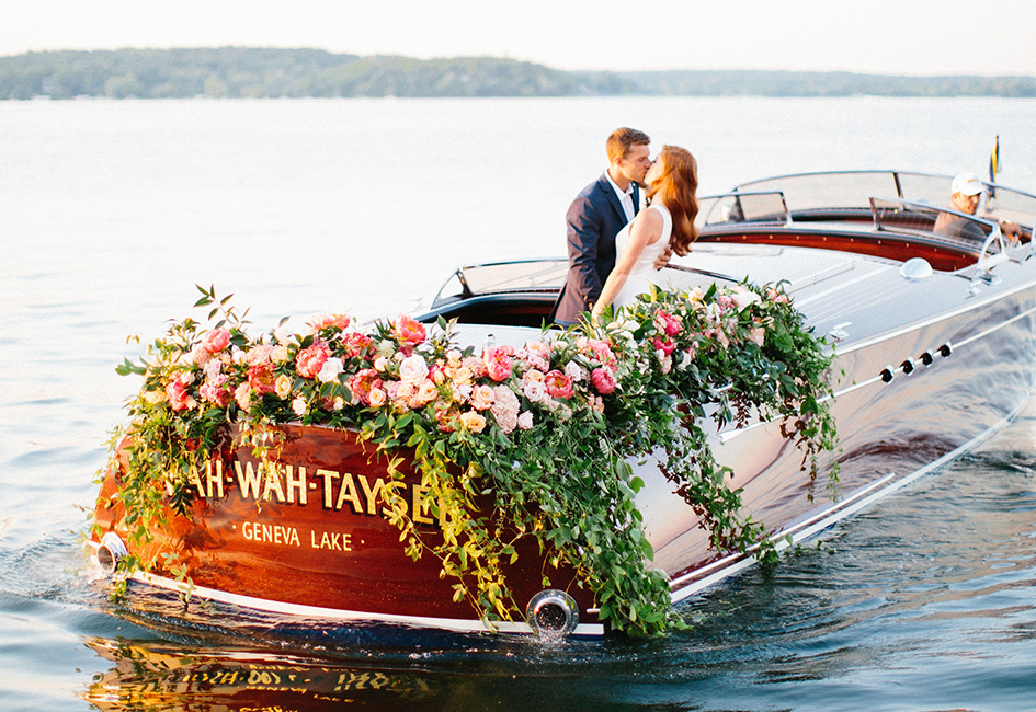 Lake Love: Beautiful Floral Designs for a Waterfront Wedding ...