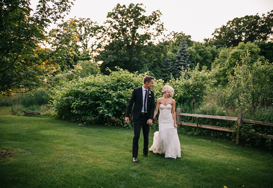 Stunning Wedding Day on the Grounds of the Farm at Dover | Wisconsin Bride